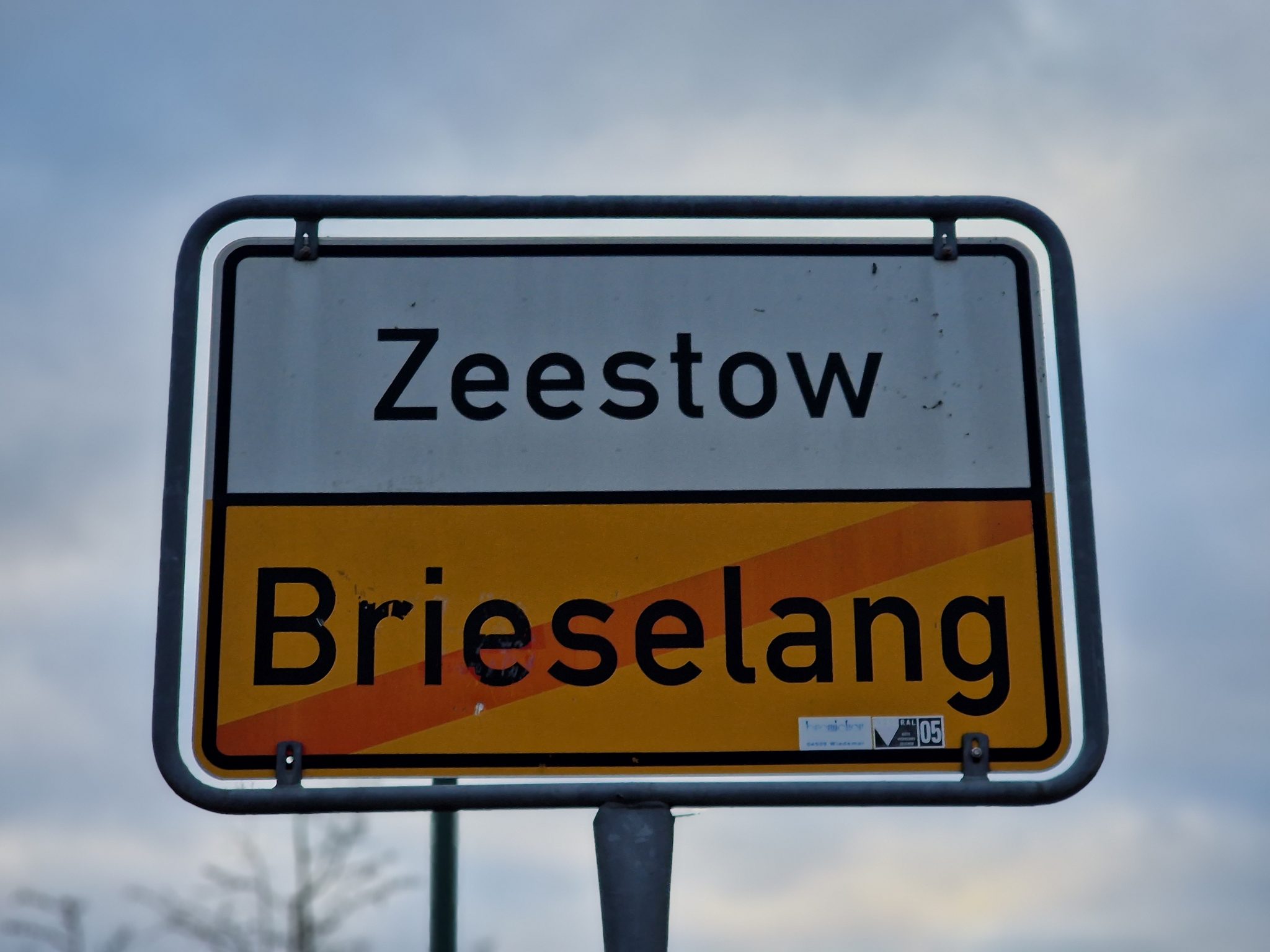 Ortsausgangschild Brieselang - Der Kohli Blog